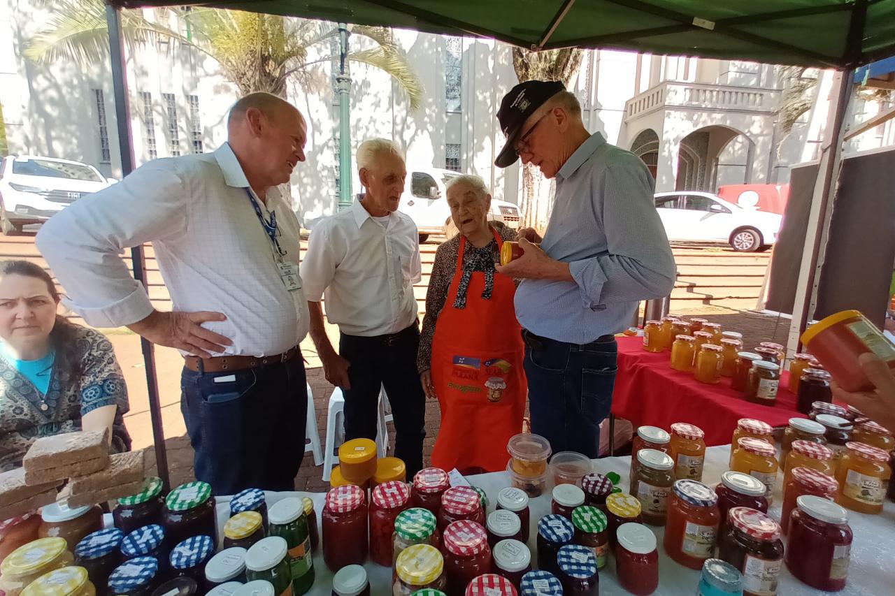 Exposição em Campo Mourão incentiva produção orgânica e segurança ...